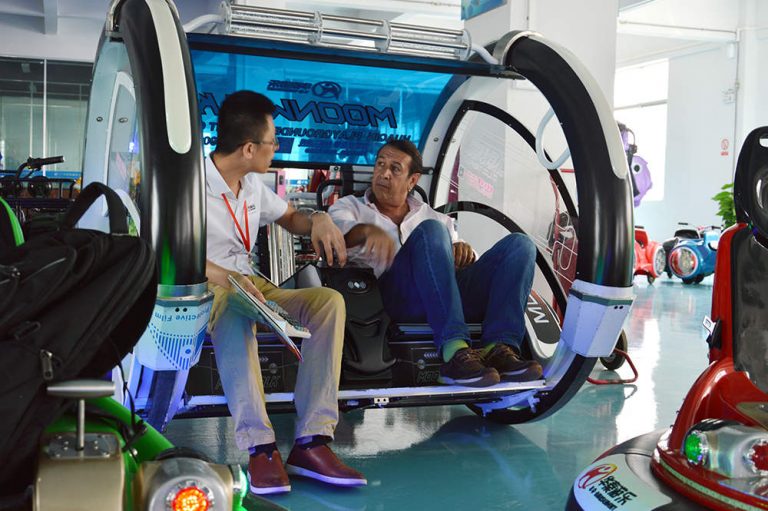 What is Happy Car? What is 360 Rolling Car?