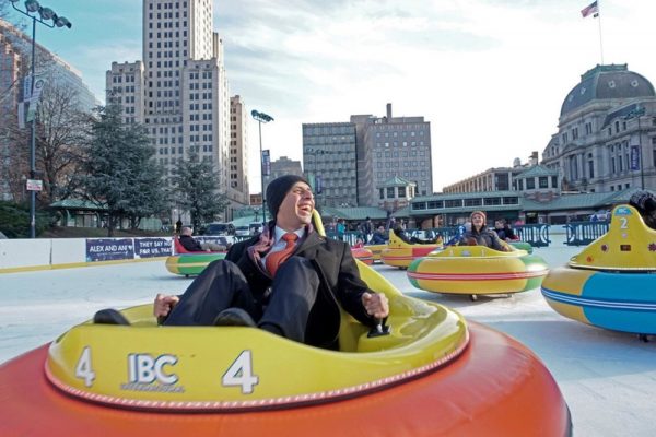 The Unique Fun of Ice Bumper Cars-A Perfect Family Activity - HUAQIN